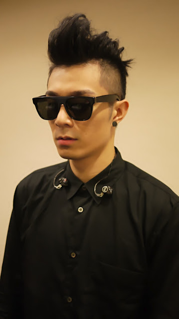 RUNWAY WORKSHOP: PAKHO in SUPER