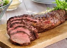 Helstekt indrefilet av okse med deilig tilbehør