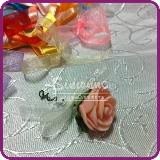 Simonne: COCARDE NUNTA: flori de pus in piept