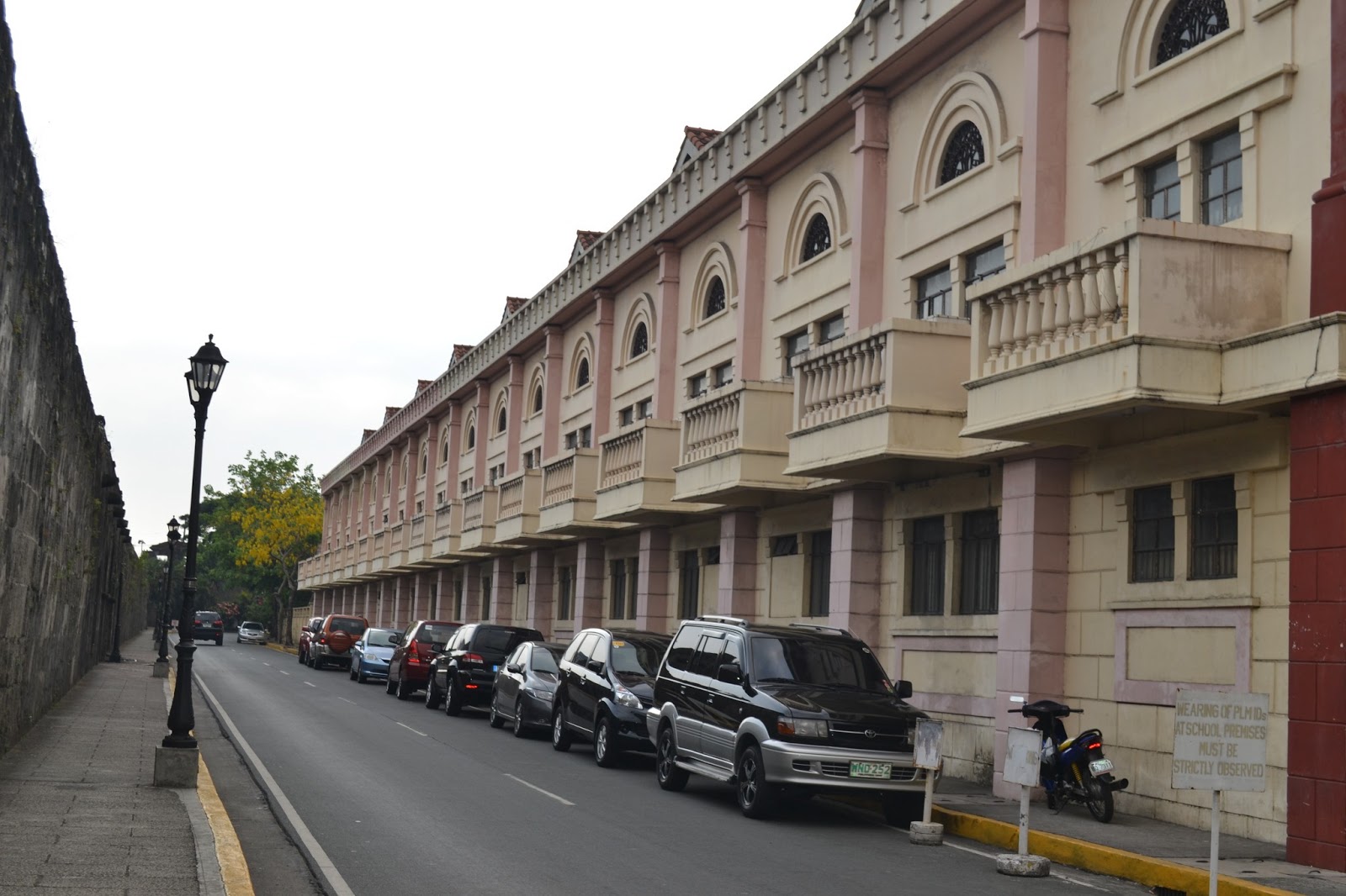 Travelling My Heart Out: Inside the Metro- Revisiting the Walled City ...