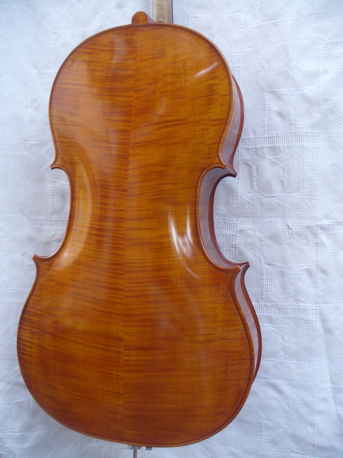 EL TALLER Instrumentos Musicales: Violonchelo TUCMA del Luthier Juan ...