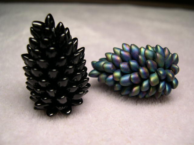 Barb's Beading Thoughts: Barb Grainger's Long Magatama Bead Pinecone