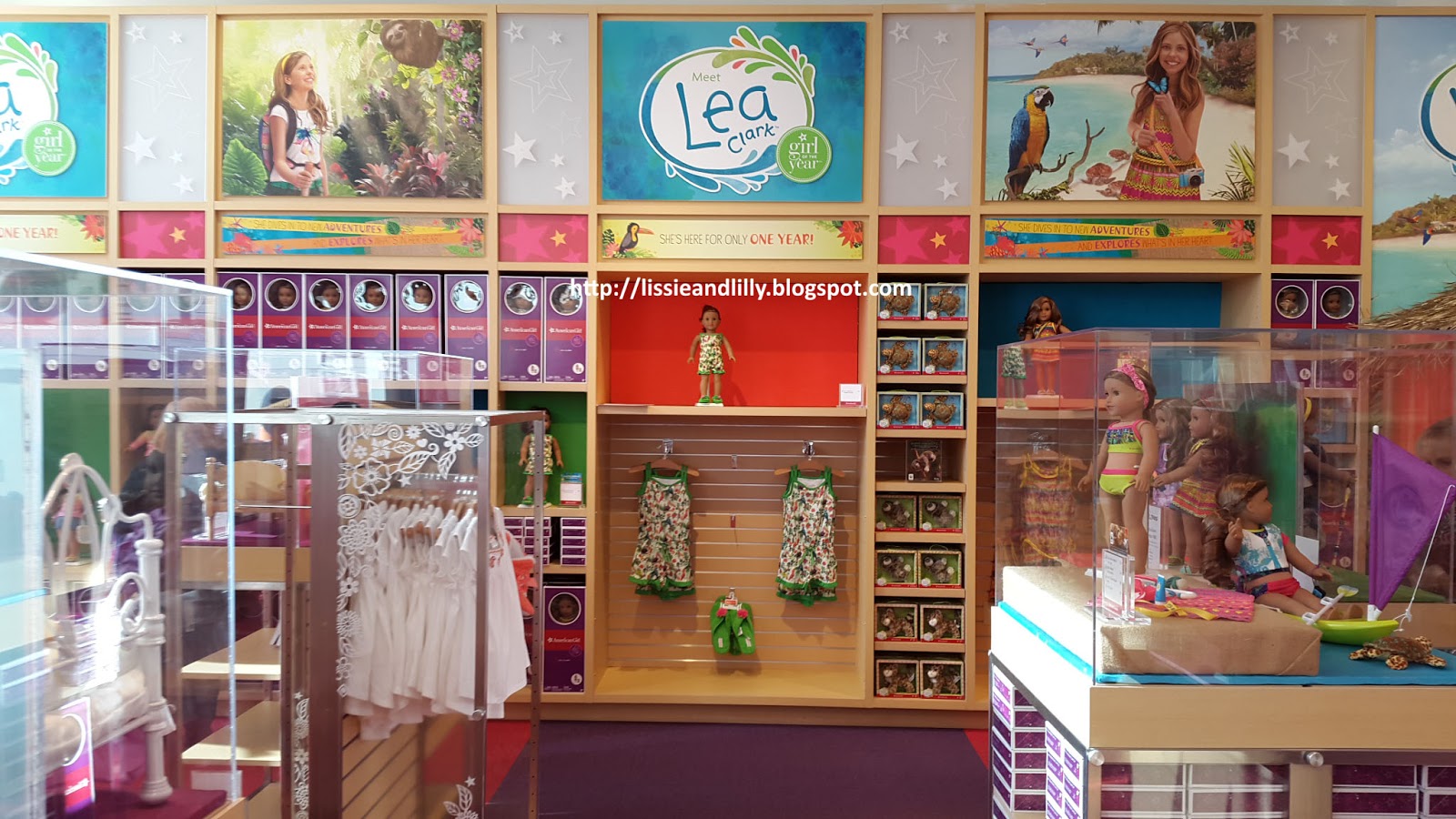 Lissie & Lilly: Store Photos of Girl of the Year 2016 Lea Clark Debut