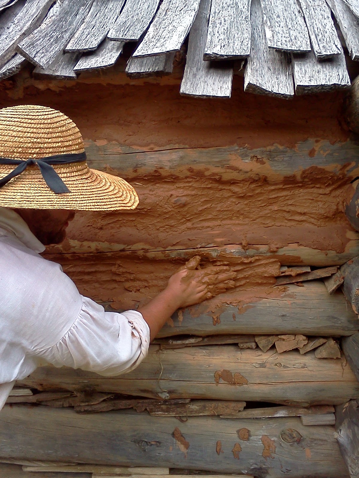 Frontier Culture Museum of Virginia: How to Daub A Cabin