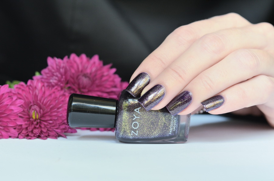 Rysichka: Zoya Sansa