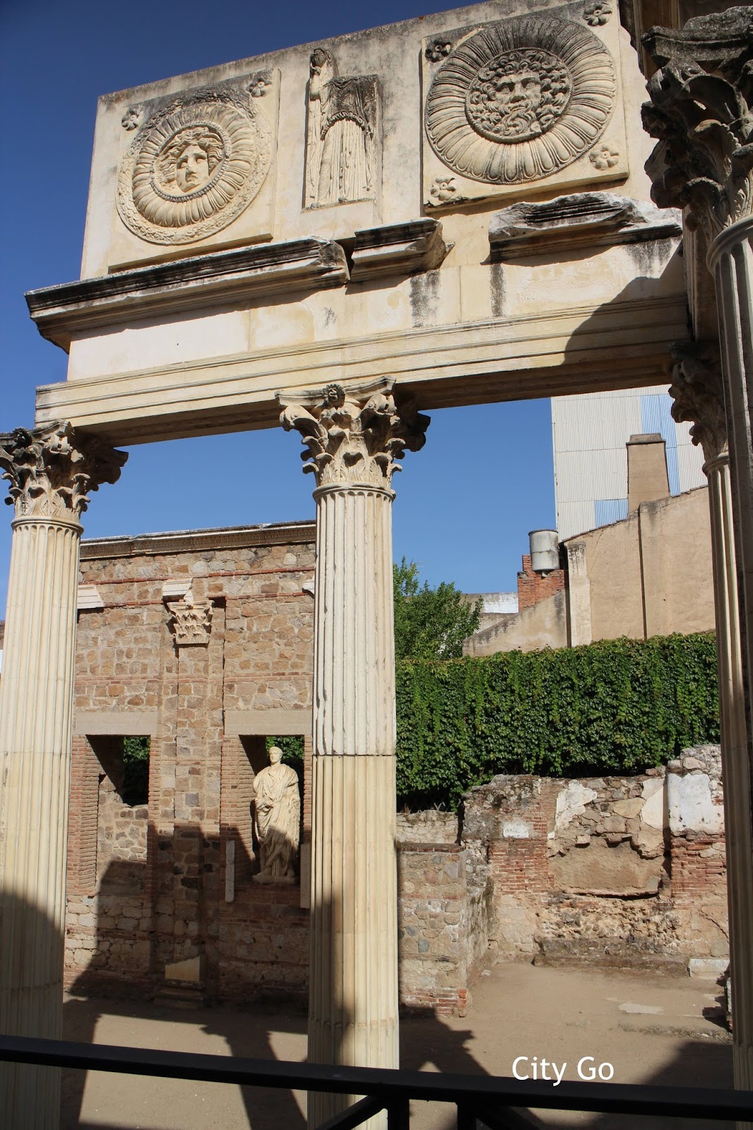 The Municipal Forum, Merida