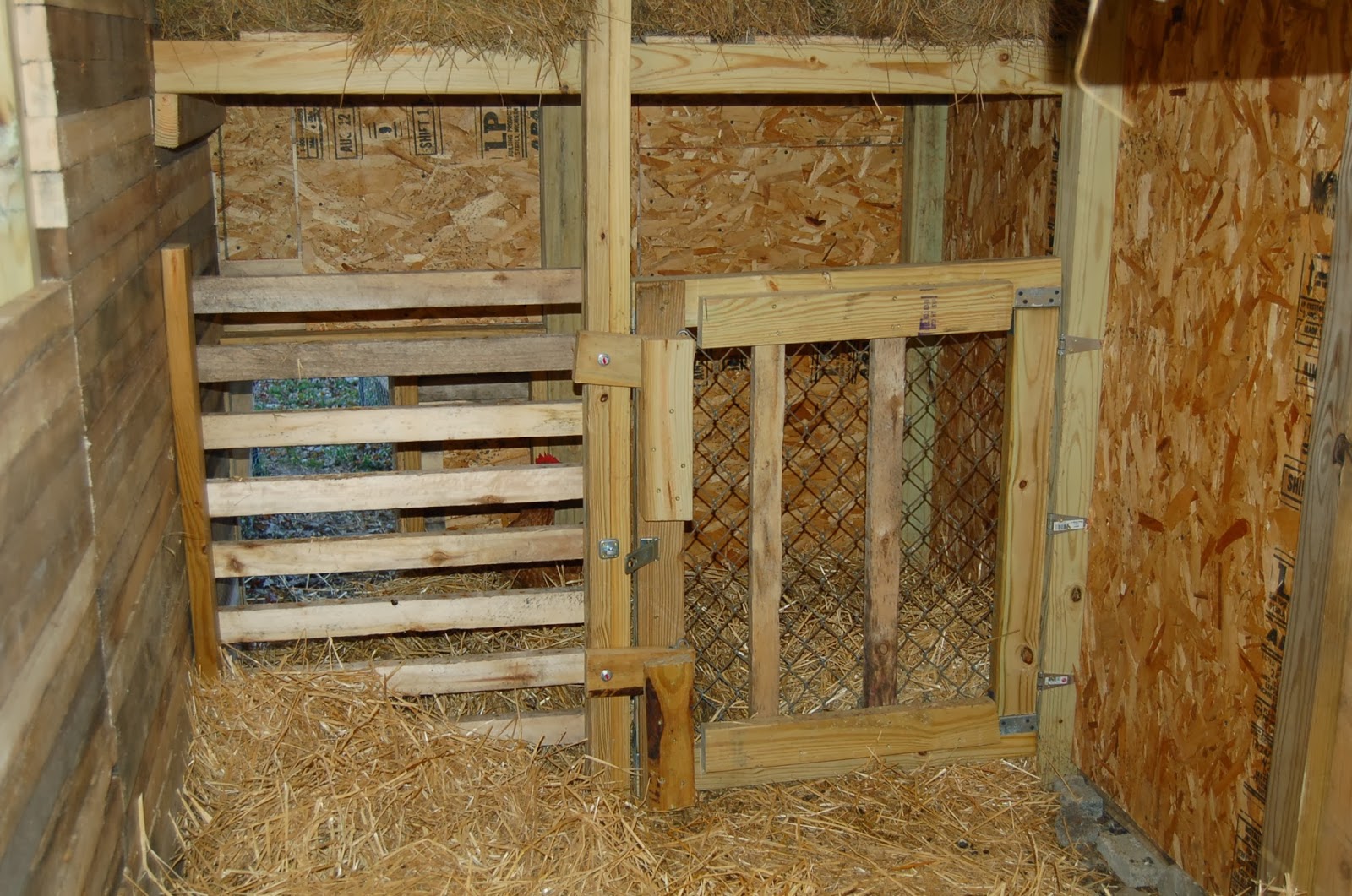 Our Little Backyard Farm: Pallet Goat Shed