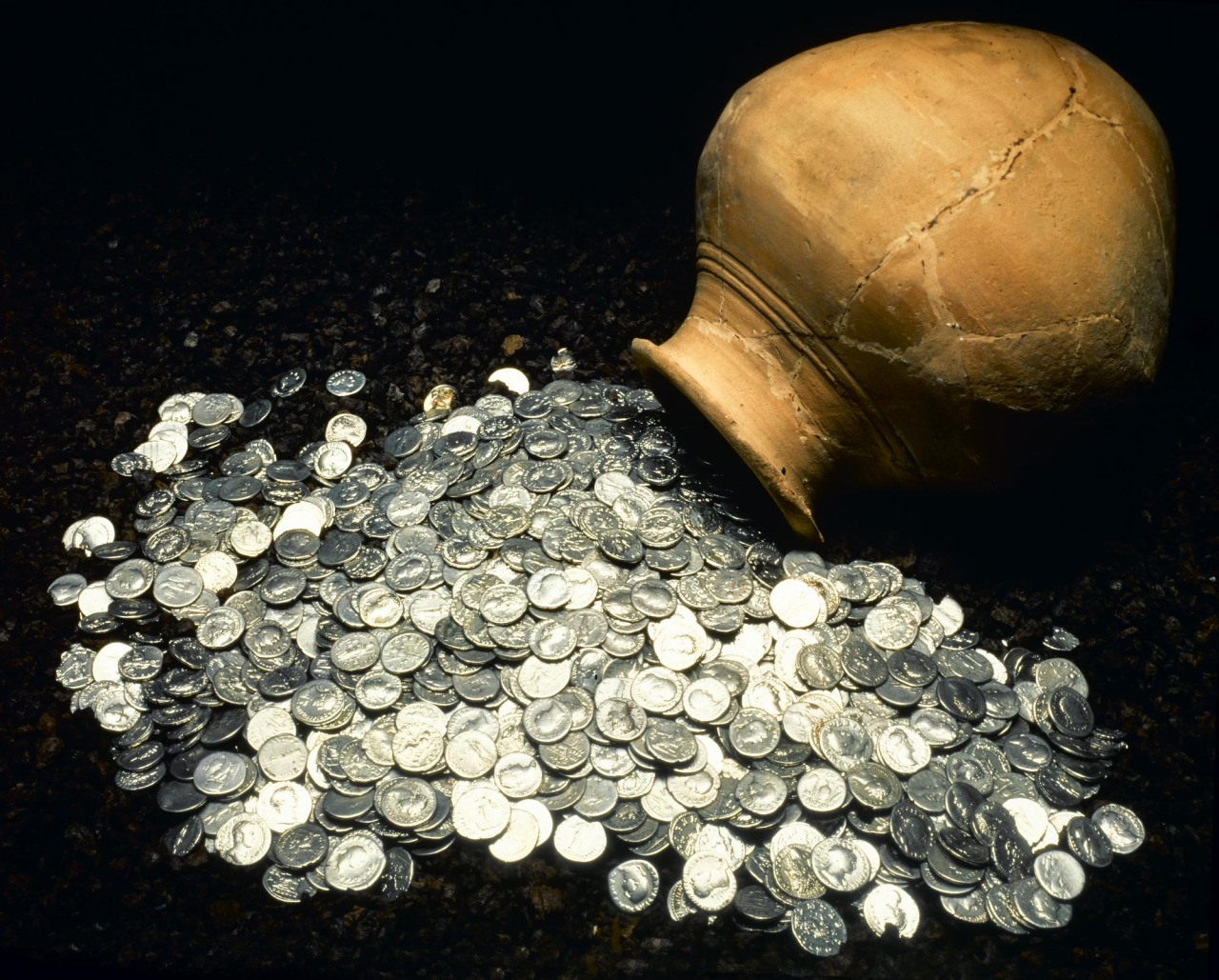 bensozia: The Falkirk Hoard