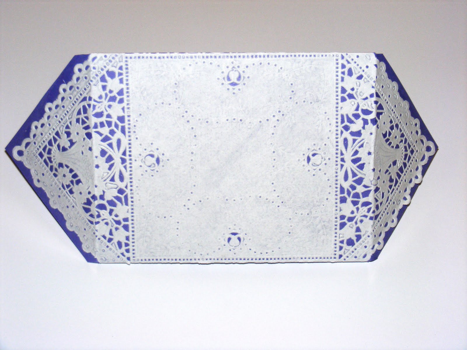 Poppyscabin: Paper lace Doily Envelope