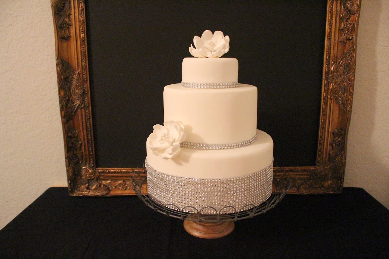 Sometimes I Make Cakes: Simple Glam Cake