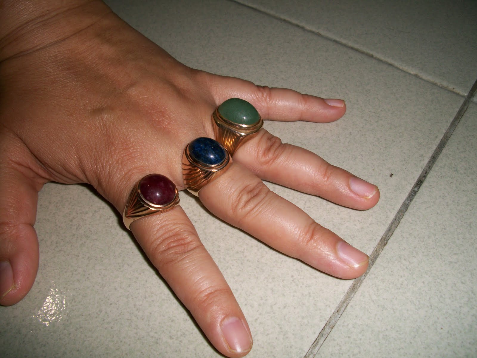 collectible items: 3 pieces old / vintage gold rings.( 3 bentuk cincin ...