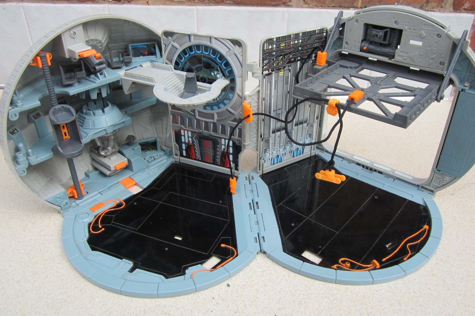 When Toys Rule The World: Review: Star Wars Micro Machines