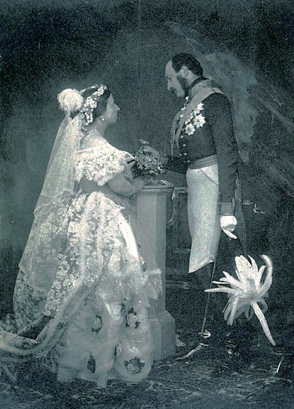 Mirror Dance: Victoriana