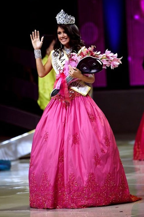 think positively: Miss Indonesia 2012