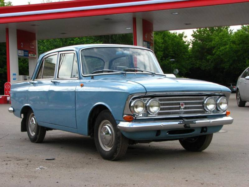 communist cars: Moskwitsch, Moskvich, Moskvitch, Moskvitsh
