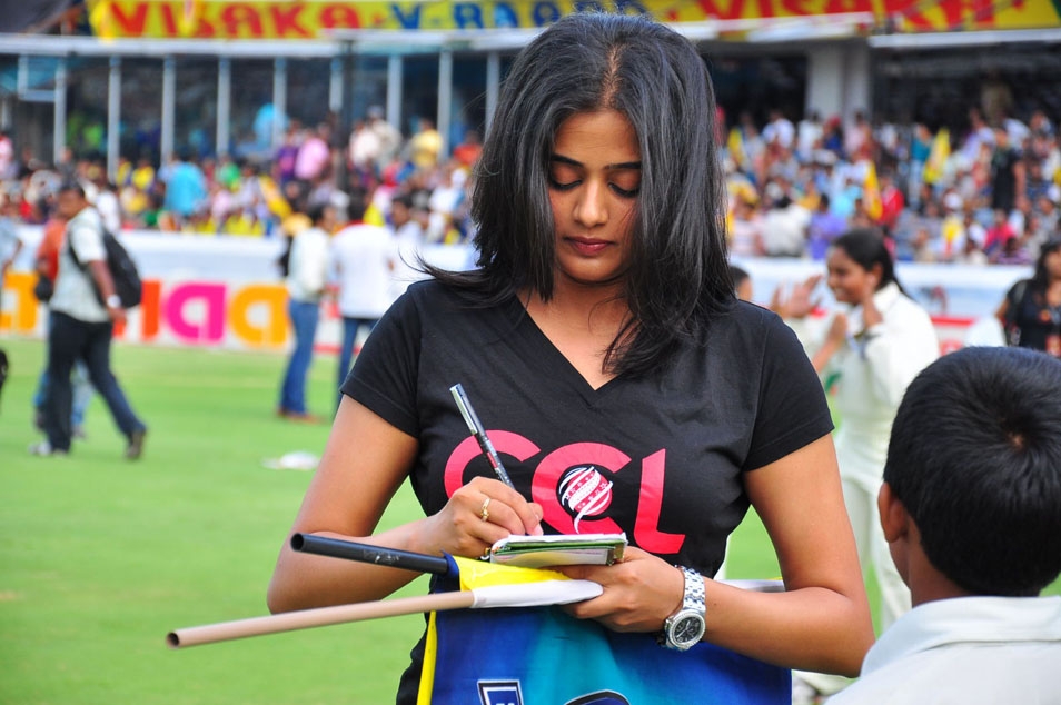 Soyagam For Ever: Priyamani Stills At CCL