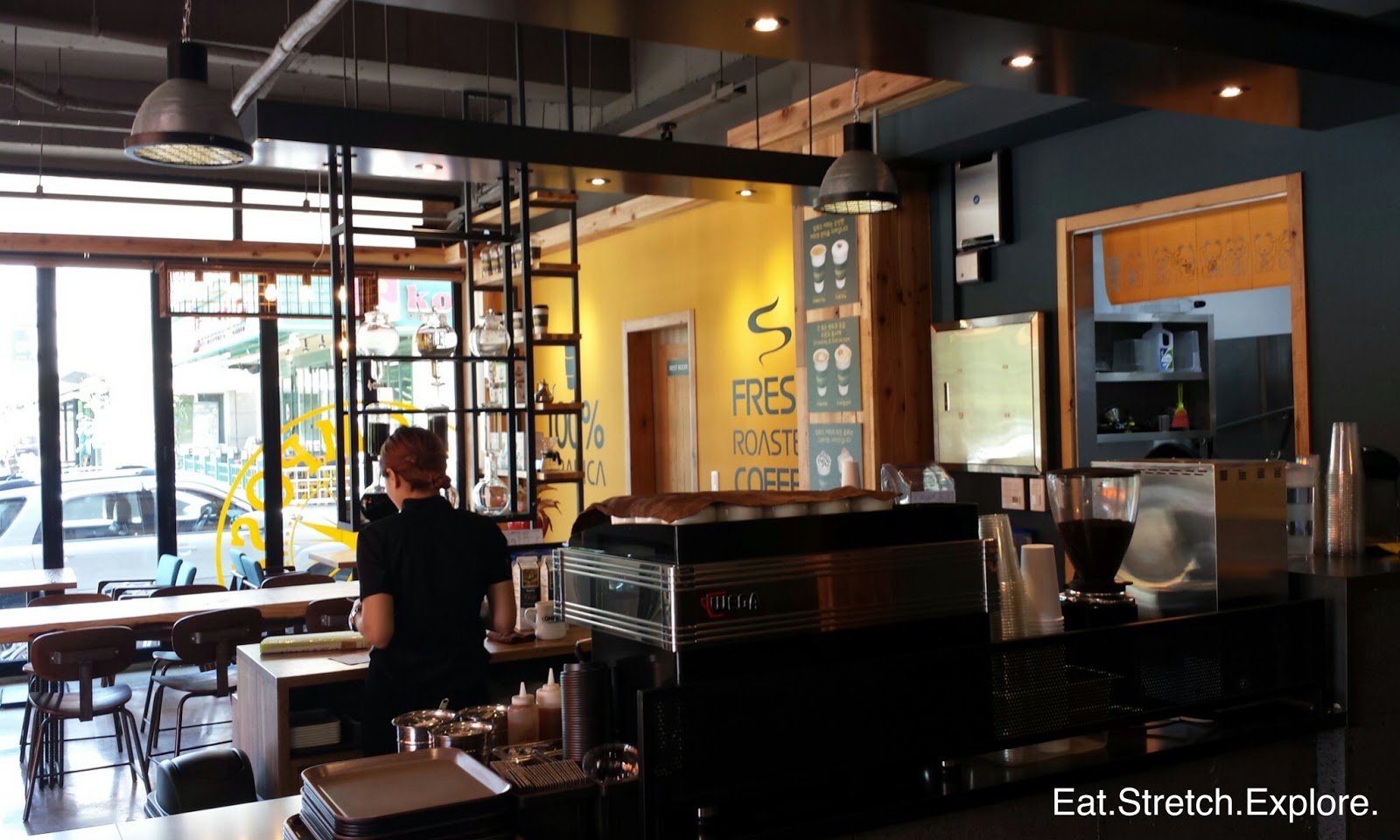 Eat. Stretch. Explore.: [Busan] Compose Coffee: Take-out Culture