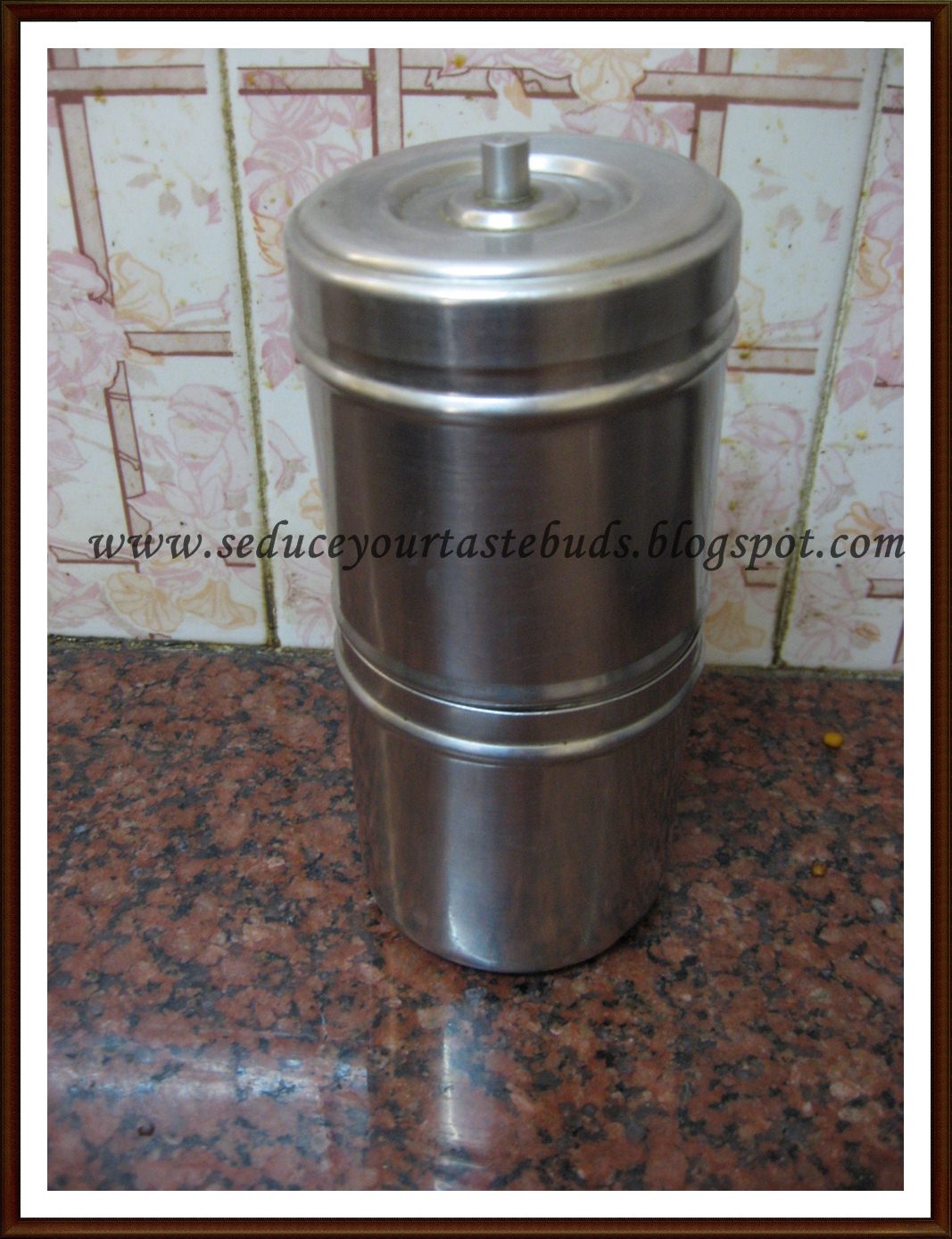 How To Brew / Prepare South Indian Filter Coffee - Seduce Your Tastebuds...