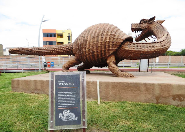Fotos e Imágenes del Perú: Monstruo Mochica "Strombus"