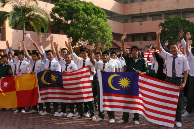 Blog Rasmi SMK Bandar Banting: Perasmian Bulan Penghayatan Kemerdekaan ...