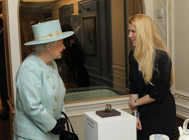 Zoe Harding - Jewellery: Meeting the Queen!