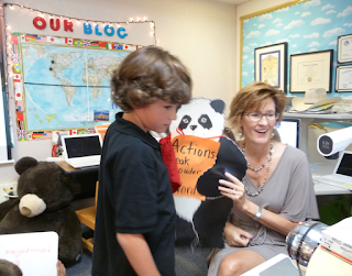 Mrs. Yollis' Classroom Blog: September 2012
