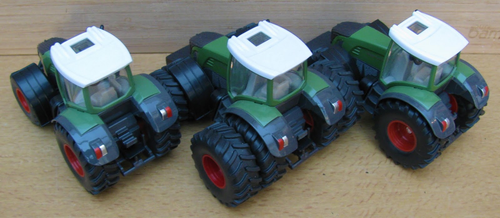 Siku Fotoblog.: Siku 1975 Fendt 936 (samen met de Siku 1955, Siku 3541 ...