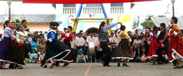 Diferentes tipos de bailes internacionales: Bailes en Ecuador