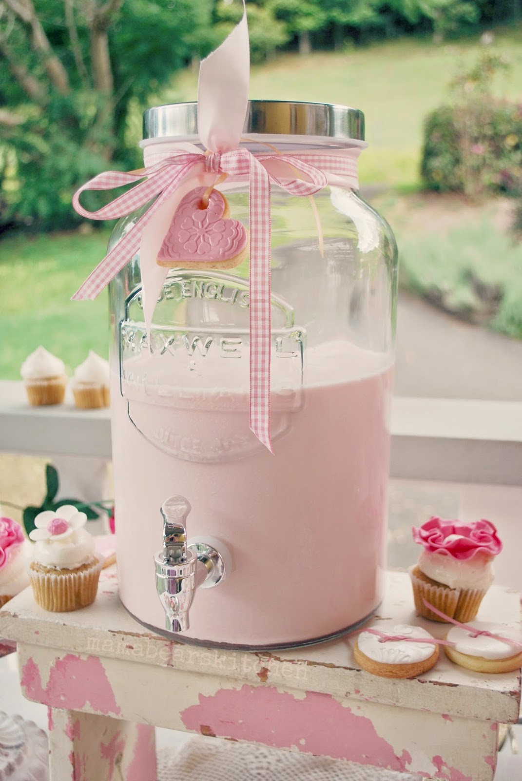 Pink milk & cookies | Mama Bear's Kitchen