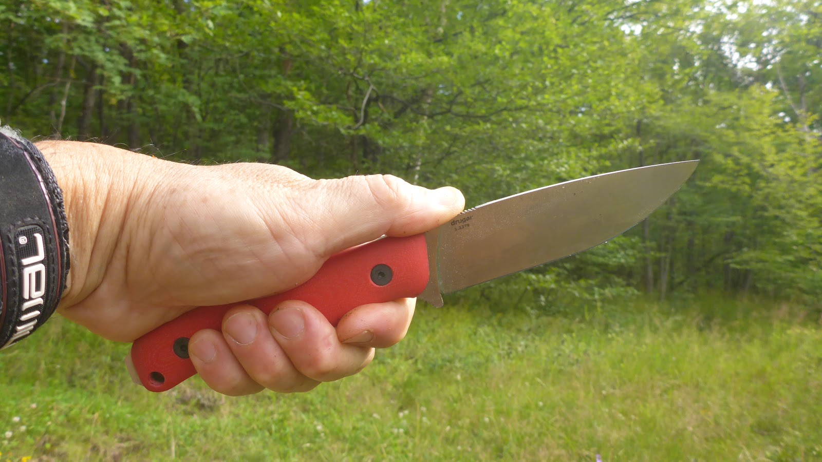 Hardcore Knives and tools for Wilderness Camping: MANLY KNIVES WOW!