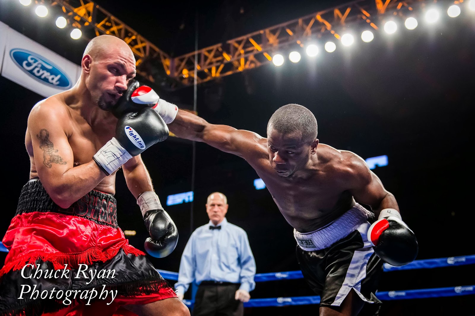 CIIcanoe...: ESPN Friday Night Fights at the Target Center ...