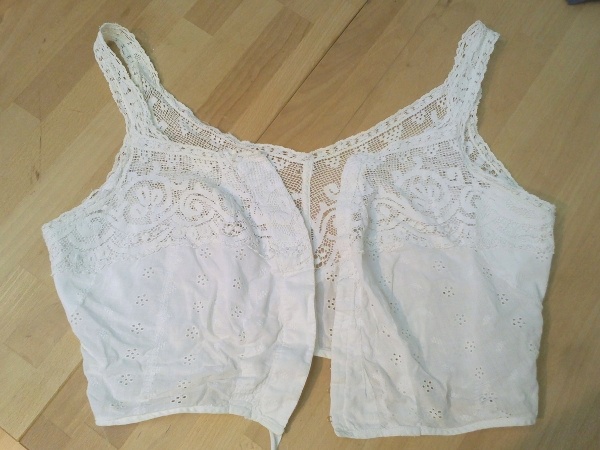 1910s Bra/Brasserie