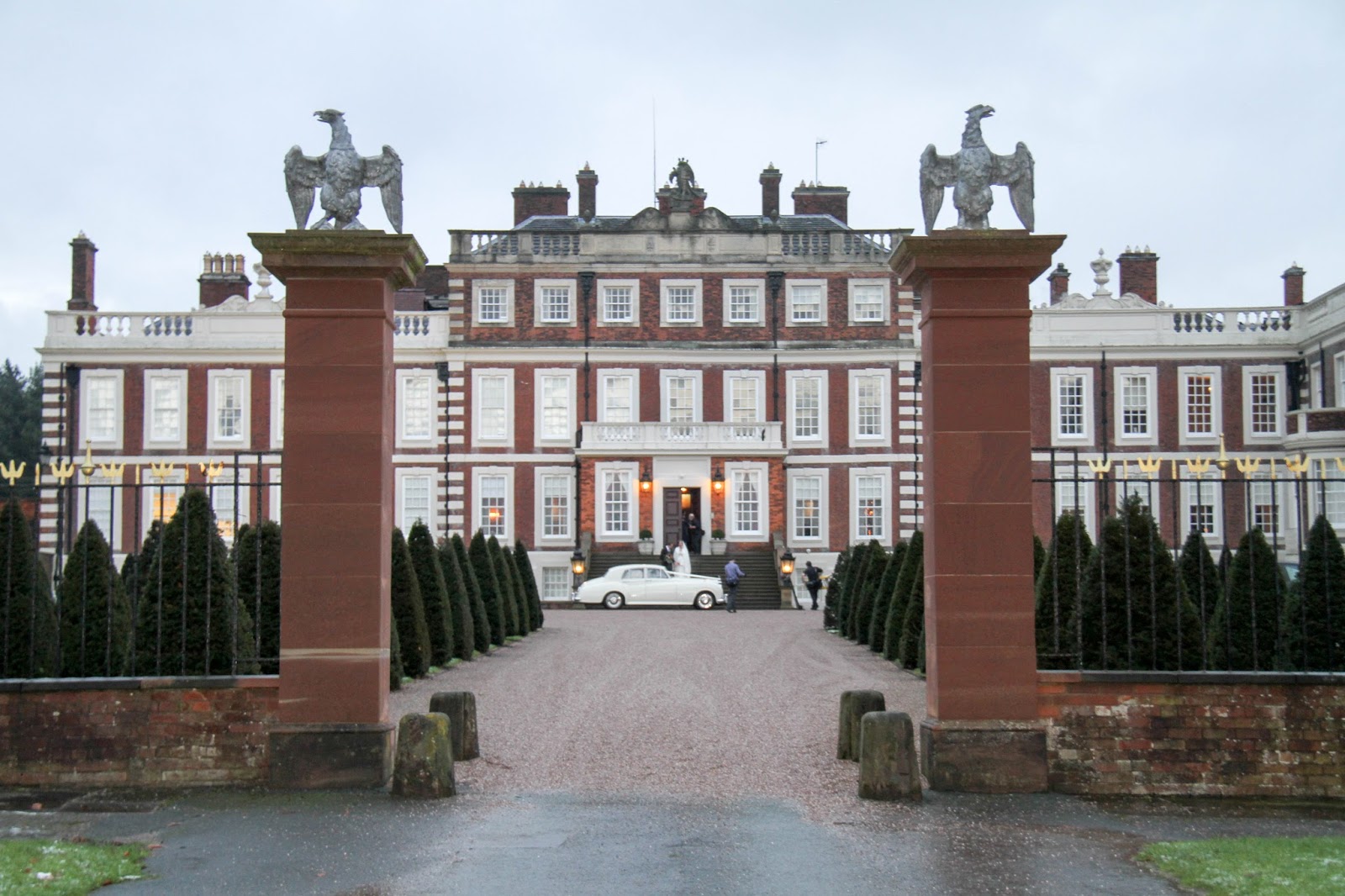 The Beautiful Christmas Wedding Day of Eve & Chris at Liverpool ...