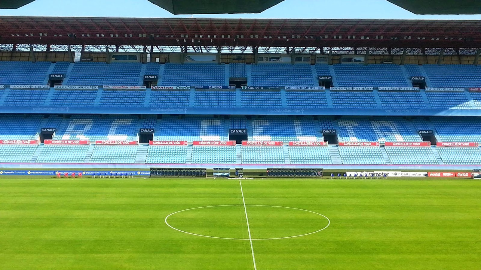 La nueva imagen de Balaídos ~ Celta de Vigo Moi Celeste