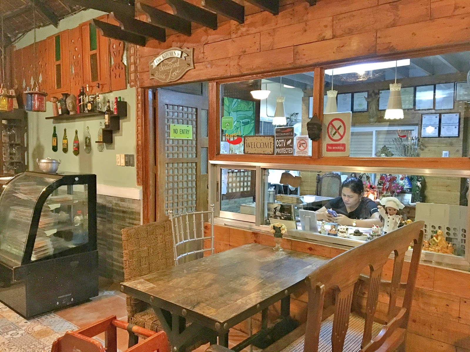 The Bandwagon Chic: A Must Try Resto Bar in Bulacan