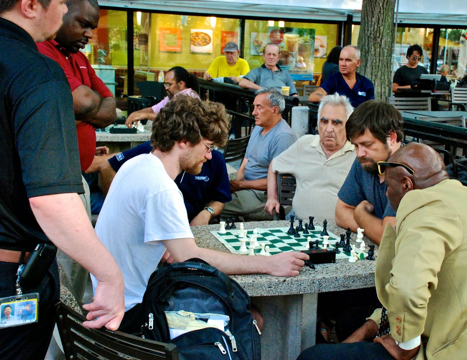 Boylston Chess Club Weblog: BCC RECRUITING CENTER: AU BON PAIN ...