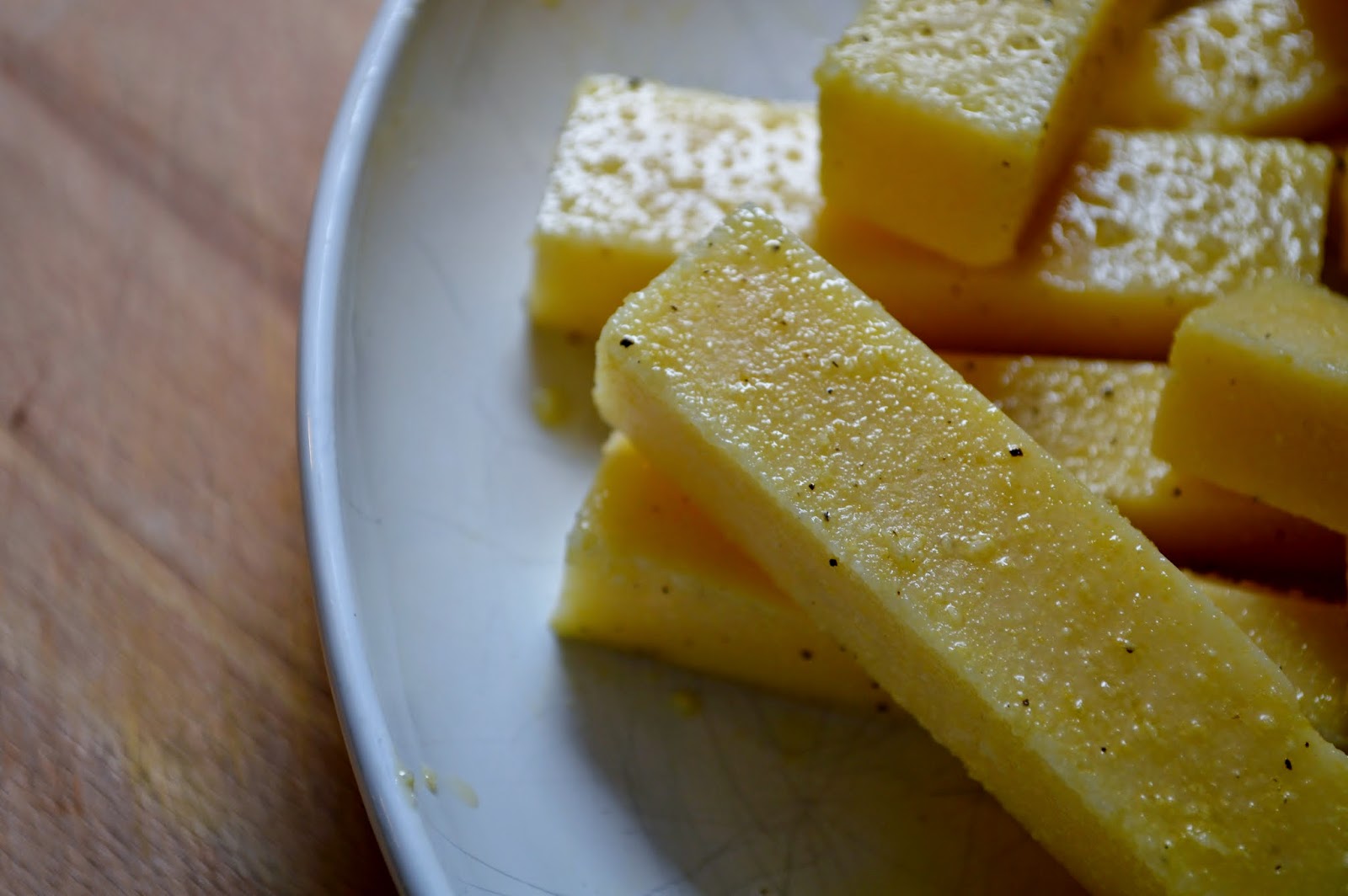 POLENTA & PROSCIUTTO CHIPS - Life Without Lemons