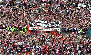 TWB22: Liverpool The Treble 2000 2001