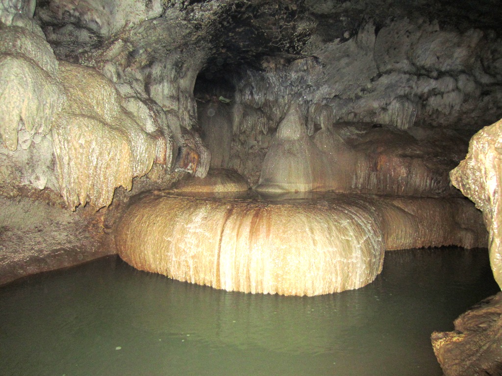 Keindahan Goa Cerme Yogyakarta