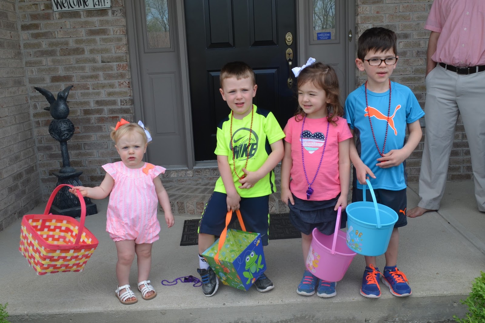 Hudson & Adley's (Neighbor) Hood Life: Easter Weekend!