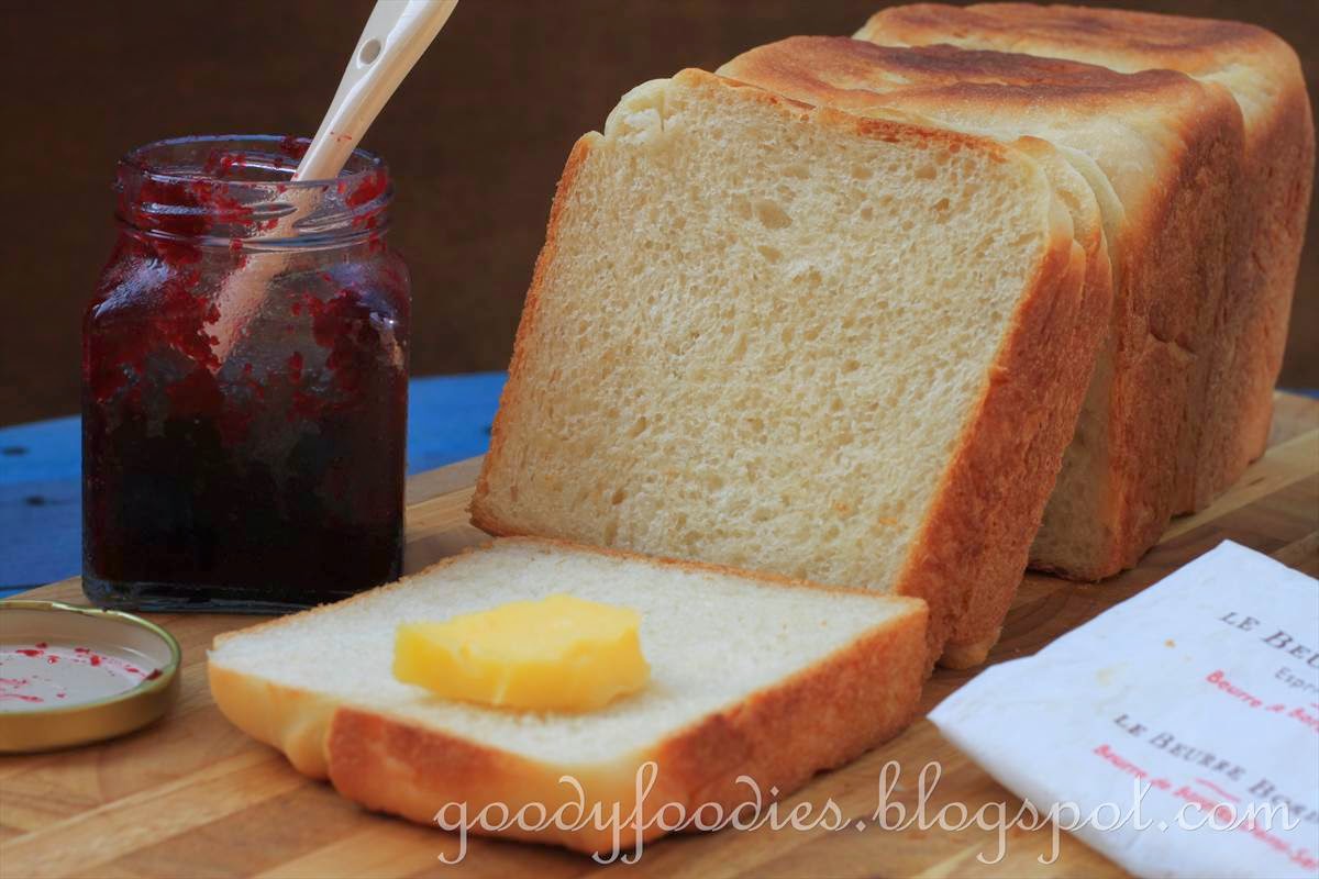 GoodyFoodies: Recipe: Plain White Loaf (Wu Pao Chun Champion Toast 金牌土司)