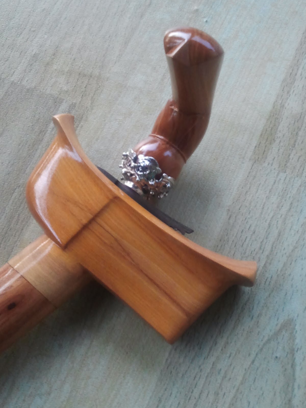 .::Seni Ukiran Halus::.: Keris Bugis (Rm 1K siap)