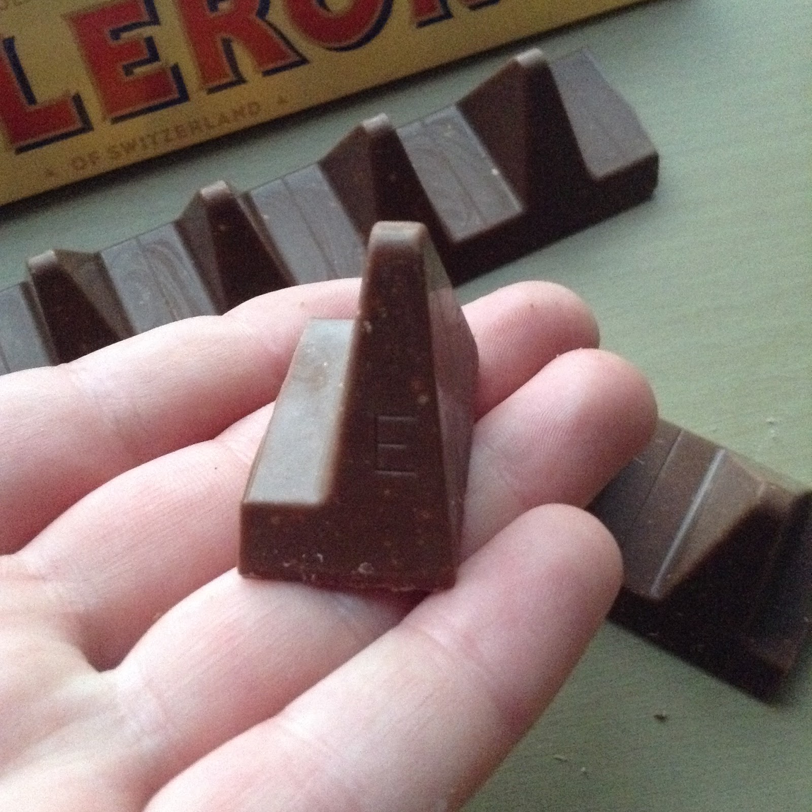 Toblerone Milk Chocolate Review: new shape change!