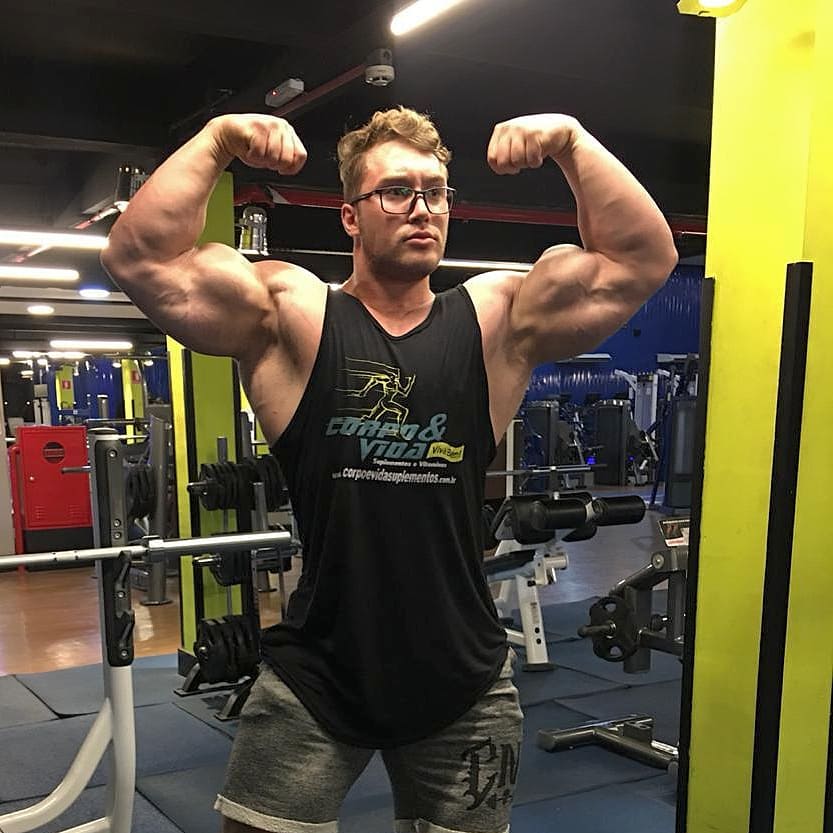 the beauty of male muscle: Gabriel