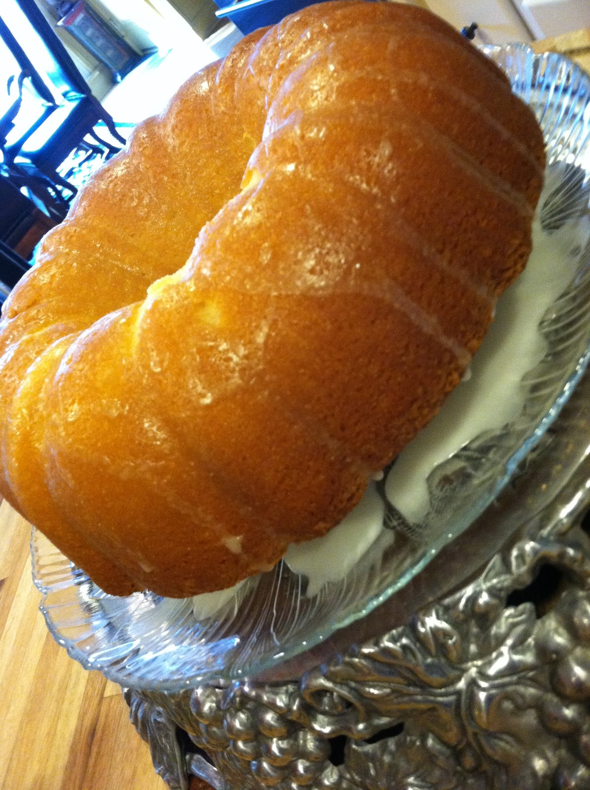 Dream Home Cooking Girl: This is a delicious cake! It's one of the many ...