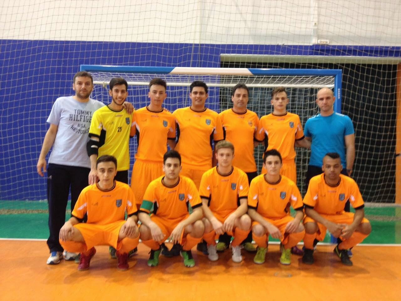 Huércal Overa Face: Los juveniles del Huércal-Overa F.S. se visten de ...