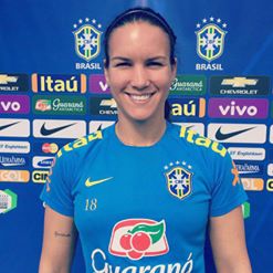 Divulga Aguaí: FUTEBOL – ALINE REIS ESTARÁ NAS OLIMPÍADAS