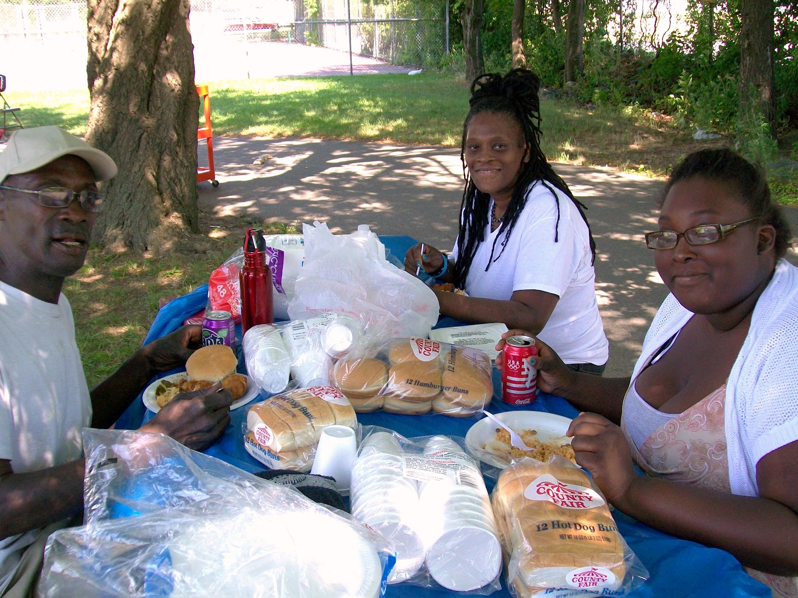 mcauleyhouseartists: Community Garden Picnic