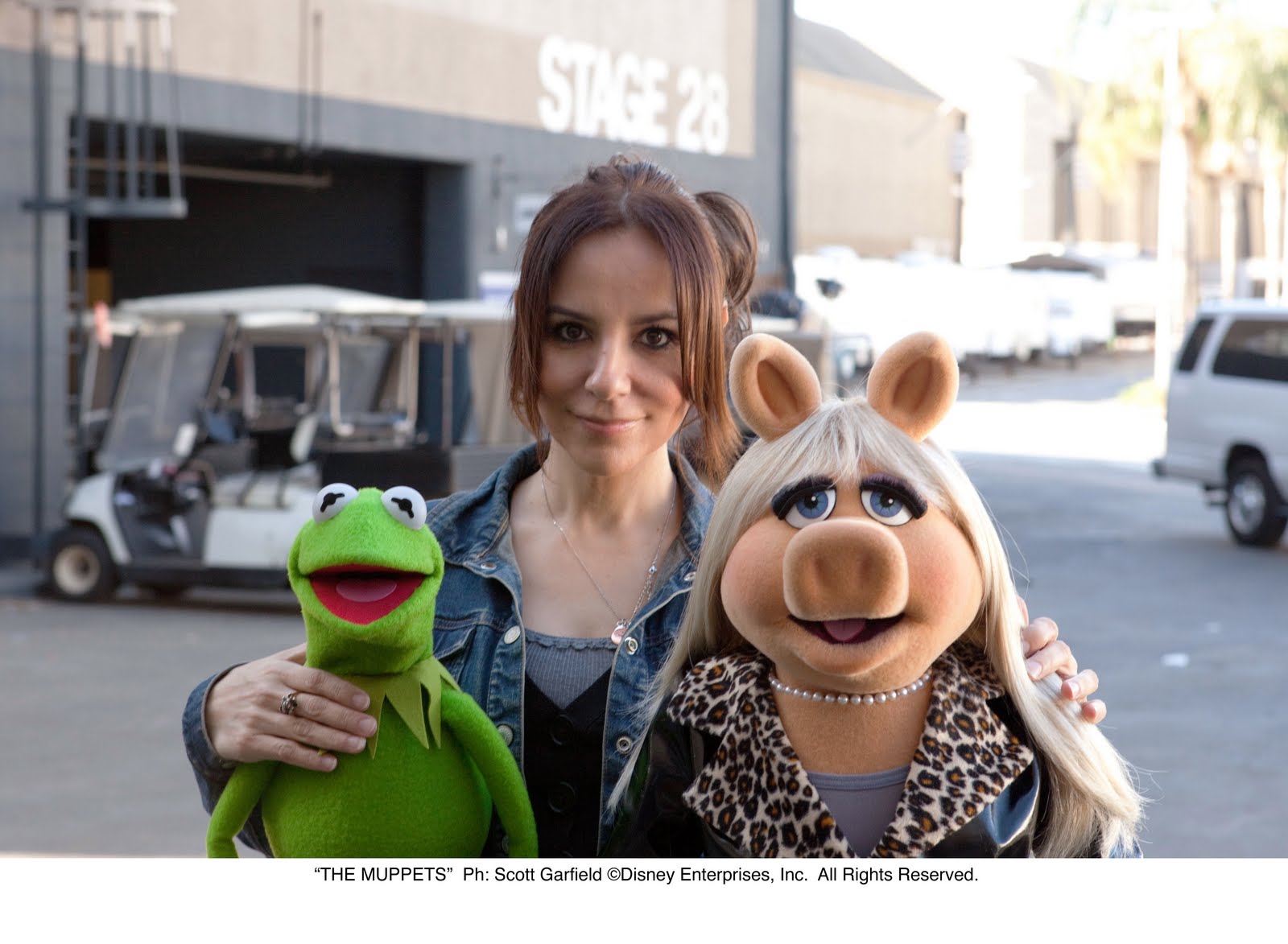 La versión final del Póster de "The Muppets" - ChecaLAMovie