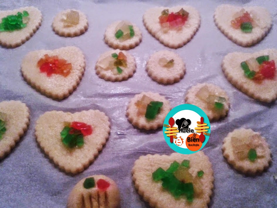 Galletas de vainilla con fruta confitada | Cocina